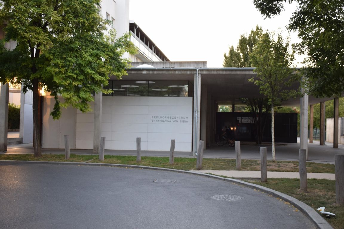 Segnung des neuen Plauderbankerls und Gesprächsangebot